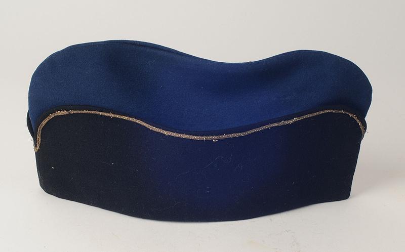 342 BONNET DE POLICE DE LA GENDARMERIE.