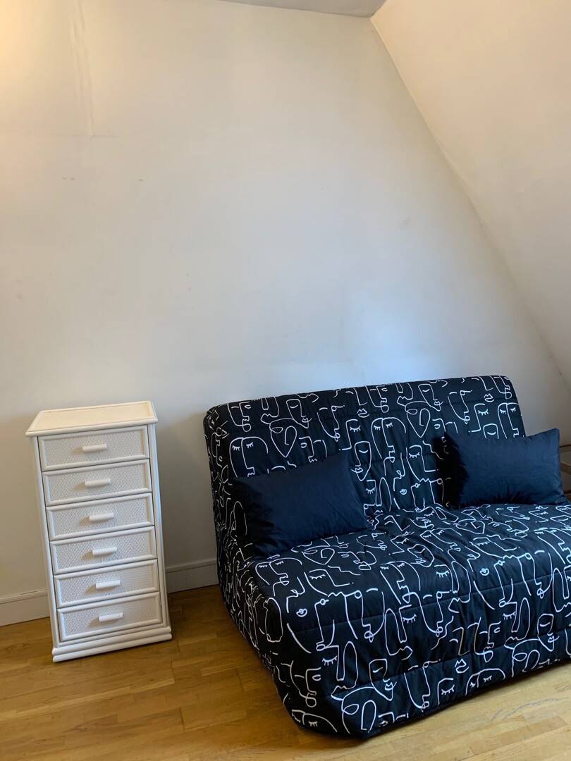 Studio of 9m² Paris 79293 | Studapart