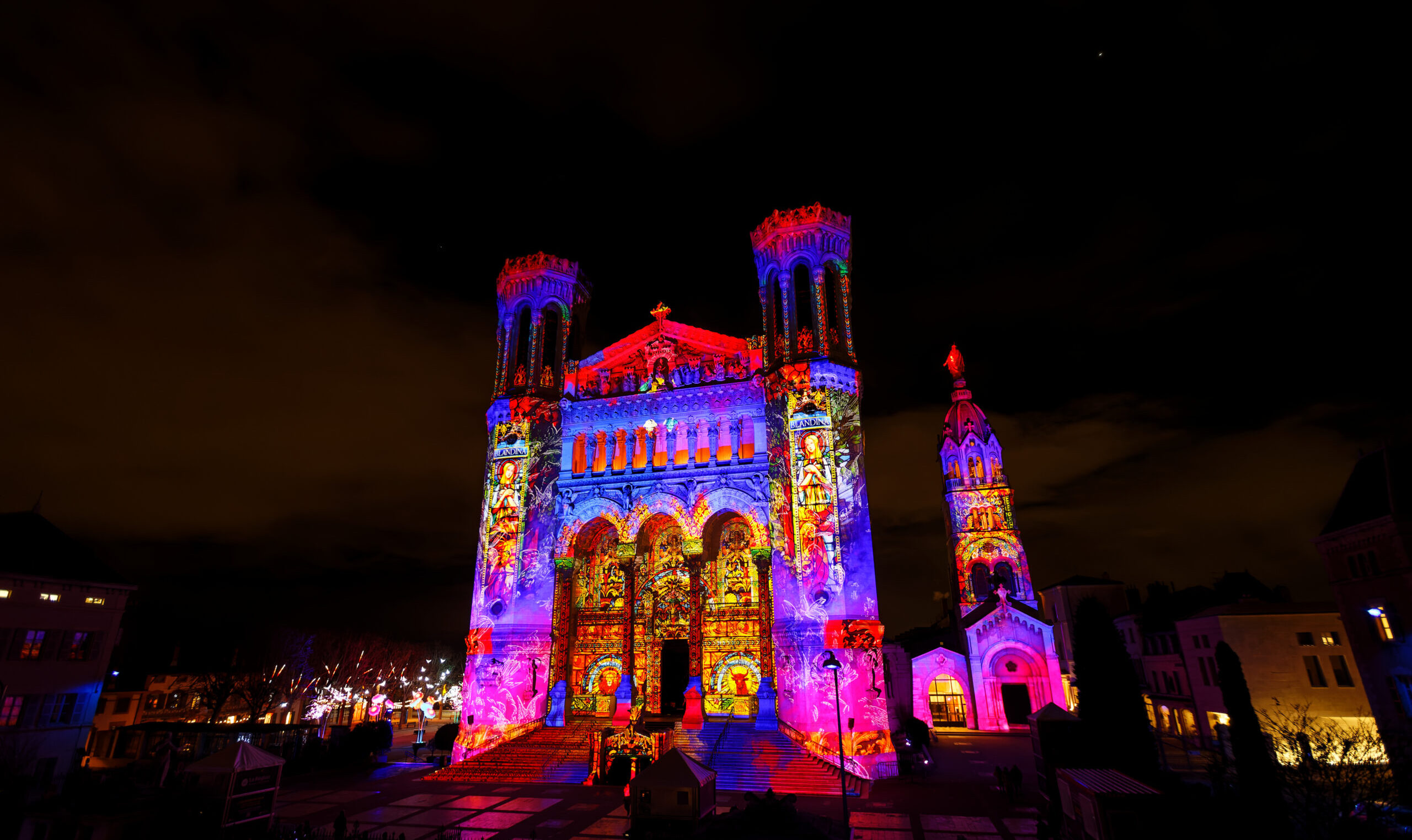 Son et lumière 2025 : La Région des Lumières à N.D. de Fourvière